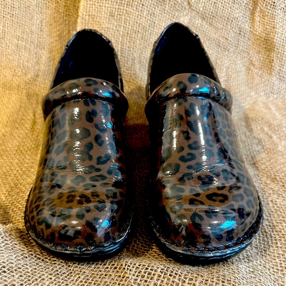BOC Born Concept | Shoes | 75 Born Concept Leopard Print Clogs | Poshmark